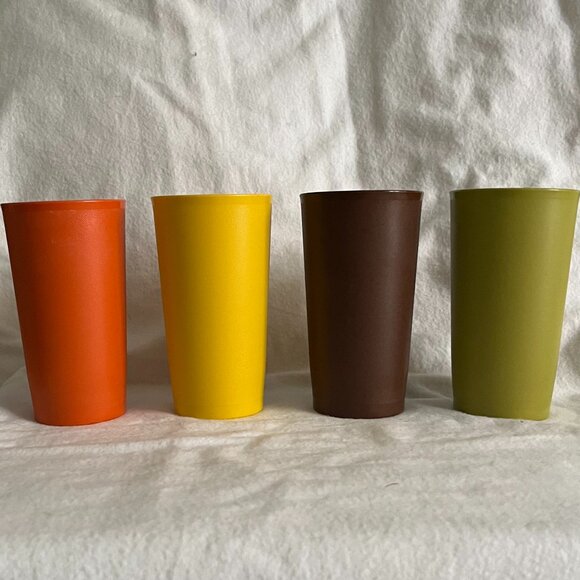 Tupperware | Kitchen | 4 Vintage 97s Tupperware Plastic Drinking ...